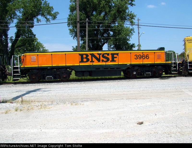 BNSF 3966